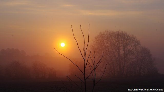 Gallery: Misty Monday - BBC Weather