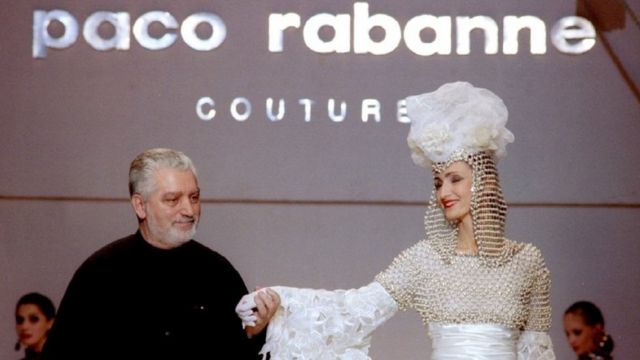 "Модельер, футурист, парфюмер и мистик". Умер Пако Рабан - BBC News ...