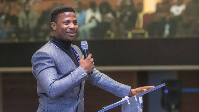 Seun Fakorede: Di 27-year-old Oyo state commissioner nominee - BBC News ...