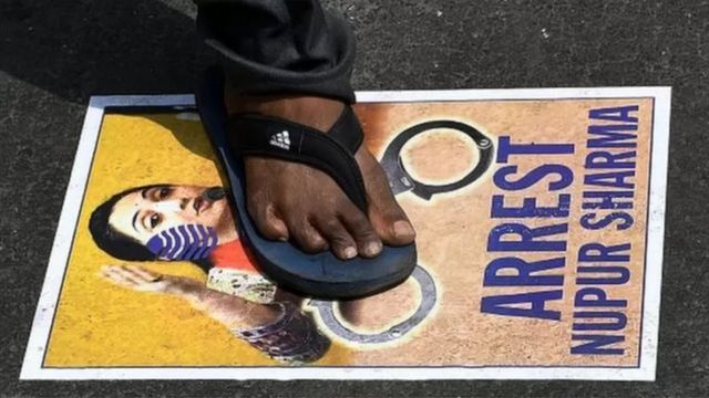 Cagaf-cagafta cabsida ku abuurtay Muslimiinta dalka India - BBC News Somali