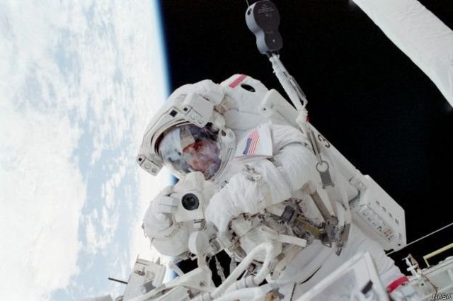 La deslumbrante historia de Ellen Ochoa, la primera hispana que viajó ...