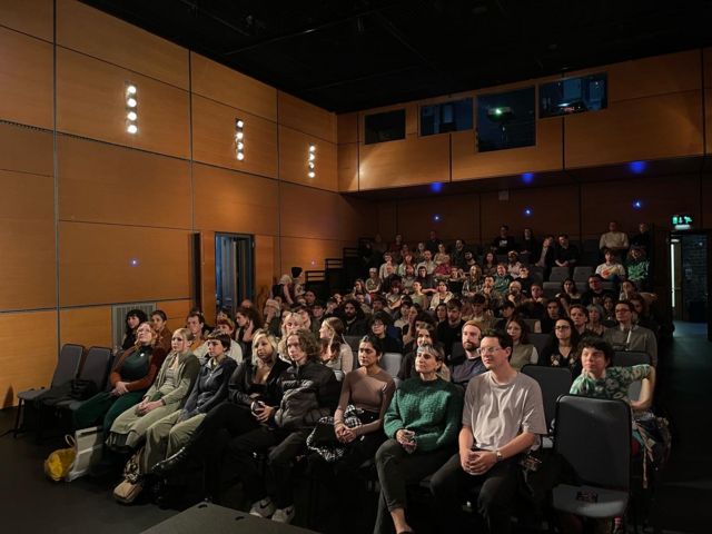 Глазго фестивали Марказий осиёлик аёл режиссёрлар фильмларини намойиш ...