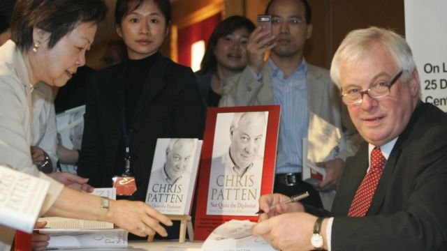 Chris Patten: 'Đừng ảo tưởng rập đầu trước TQ' - BBC News Tiếng Việt