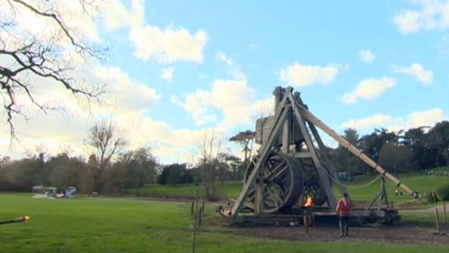 New trebuchet attraction installed at Warwick Castle - BBC News