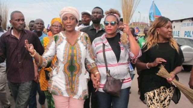 Marie-Josee Ifoku: Mama wa watoto nane anaegombea urais DRC - BBC News ...