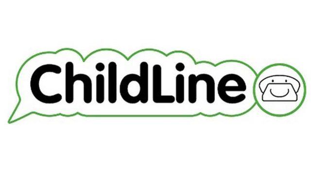 Covid: Elusen Childline yn gofyn am wirfoddolwyr - BBC Cymru Fyw
