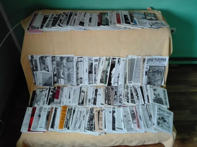 Fanzini u Srbiji: Od fanova, za fanove - amaterske novine - BBC News na ...