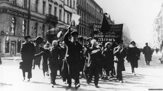 ਰੂਸੀ ਕ੍ਰਾਂਤੀ ਦੇ 100 ਸਾਲ: ਉੱਜੜੇ ਬੱਚਿਆਂ ਦੀਆਂ ਯਾਦਾਂ - BBC News ਪੰਜਾਬੀ