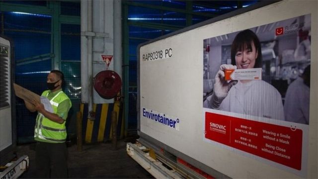 Vaksin: Masyarakat Indonesia akan menerima imunisasi Covid-19 gratis, namun bagaimana dengan ...