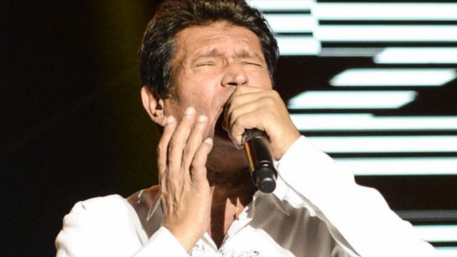 Balkan i muzika: Sinan Sakić - od omraženog do obožavanog, od rokera ...