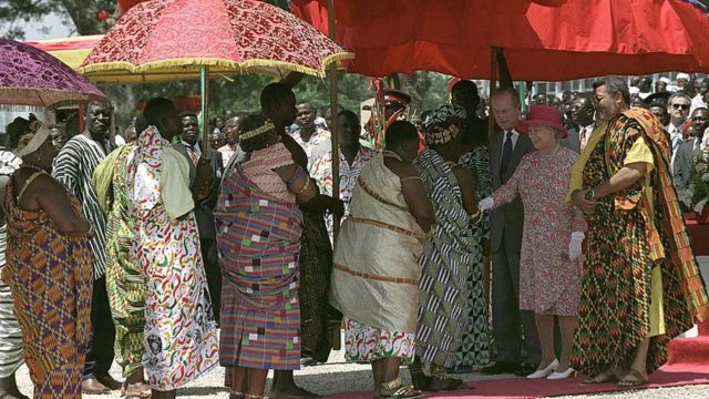 Queen Elizabeth II: World leaders remember 'kind-hearted Queen' - BBC ...