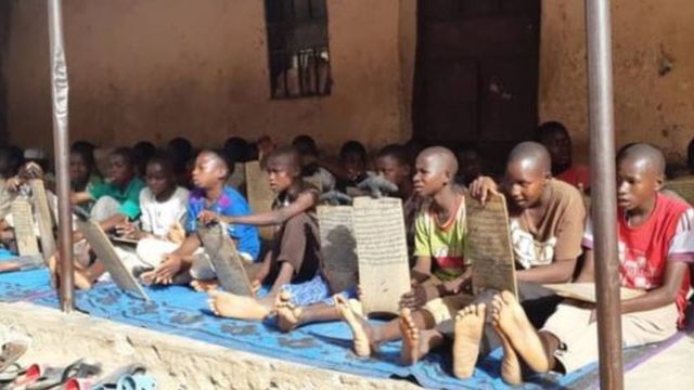 Makarantun allo muke son mu zamanantar - Buhari - BBC News Hausa