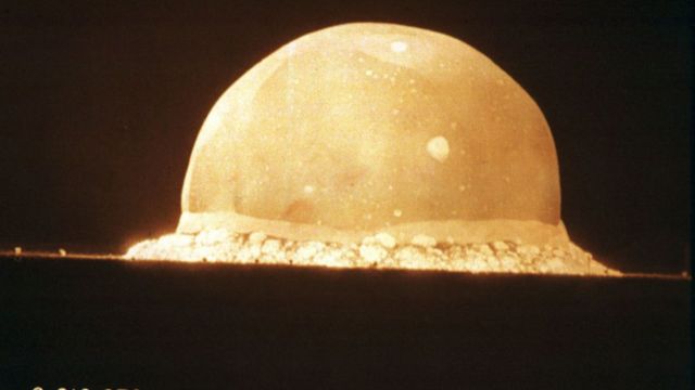 Hiroshima y Nagasaki | ¿Por qué si Einstein era un pacifista, firmó la ...