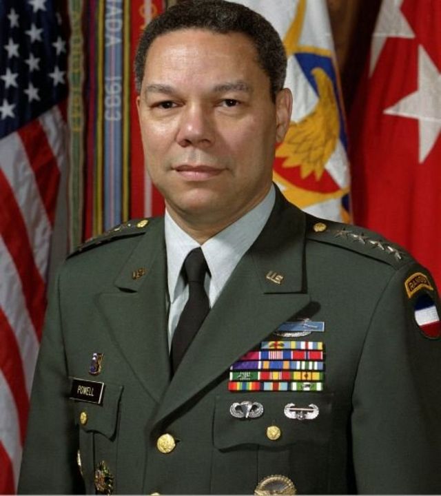 パウエル米退役将軍、コロナのため死去 アフリカ系初の制服組トップと国務長官 - BBCニュース