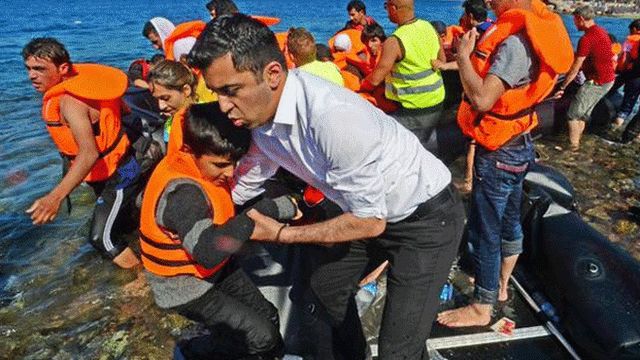 Scottish minister Humza Yousaf helps Syrian refugees on Greek island ...