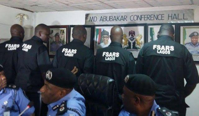 SARS [dissolved]: Nigeria don dissolve Special Anti-Robbery Squad "SARS ...