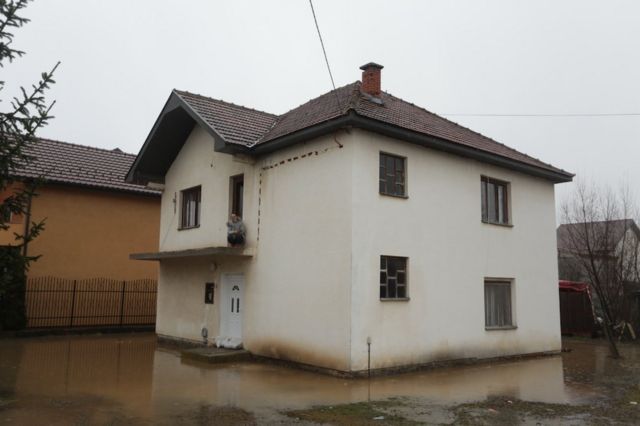 Poplave u Srbiji 2023: Reka Grabovica potopila Sjenicu - u ...