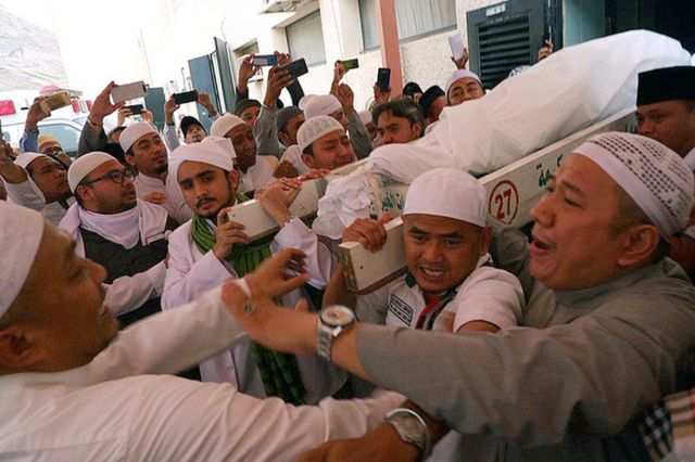 Mbah Maimun, ulama karismatik dan tokoh pemersatu PPP, tutup usia - BBC ...