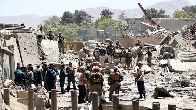 Tough school? War, illiteracy and hope in Afghanistan - BBC News