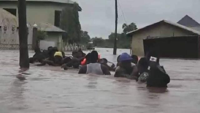 Ghana Floods: Thunder lightening kill three, six others drown for ...