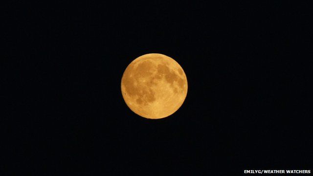 Gallery: A Full Moon - BBC Weather