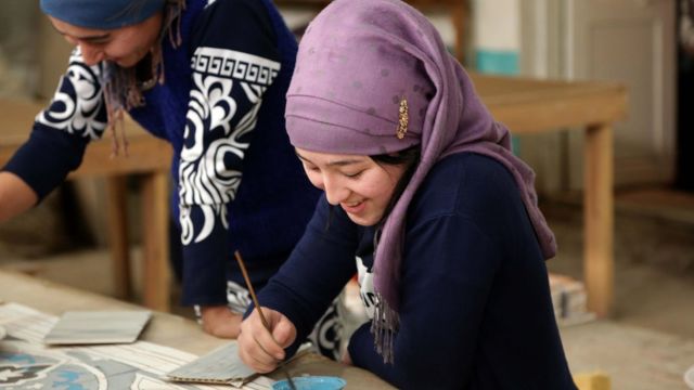 Fotogalereya: 8 mart - Oʻzbekistonda gul bayrami hamdir - BBC News O'zbek