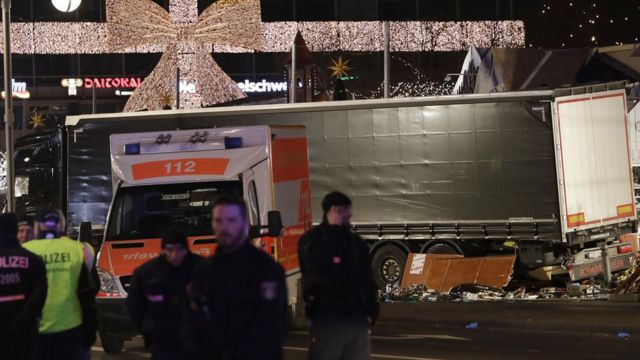 جرمنی میں کرسمس مارکیٹ میں ہلاکتیں، تصاویر - BBC News اردو