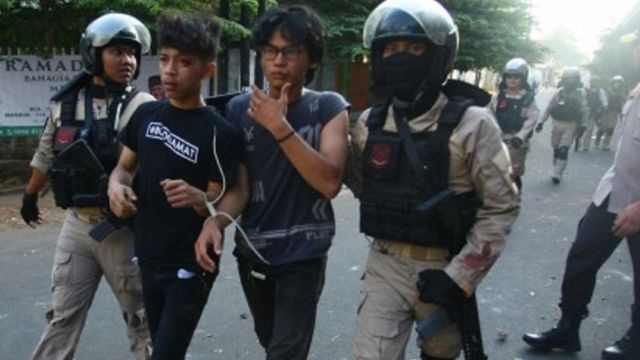 Kerusuhan 22 Mei: Kontras berencana tempuh praperadilan kasus dugaan polisi salah tangkap - BBC ...