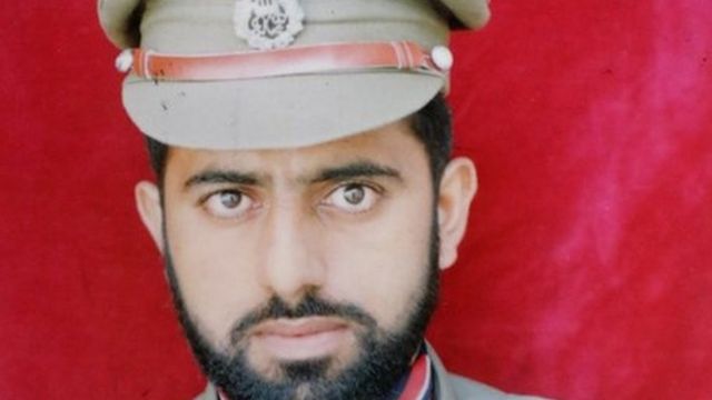 GROUND REPORT: जम्मू कश्मीर में क्यों निशाने पर हैं पुलिसकर्मी? - BBC ...
