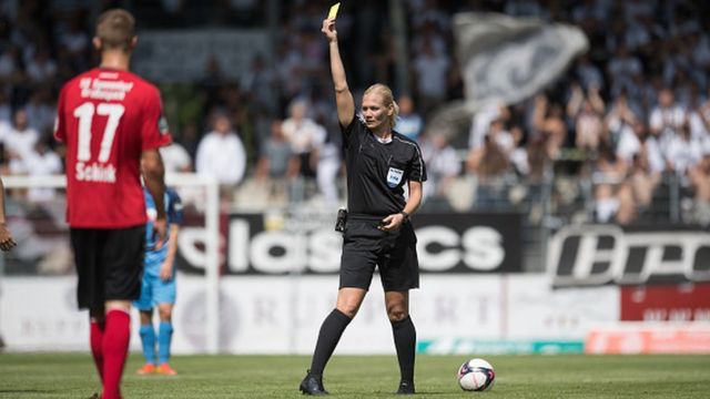 Germany: Steinhaus na di first female referee for male league - BBC ...