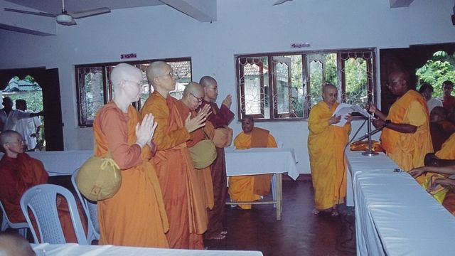 ภิกษุณี : ภารกิจ "เติมเต็มพุทธบริษัท 4" ของภิกษุณีธัมมนันทา - BBC News ไทย