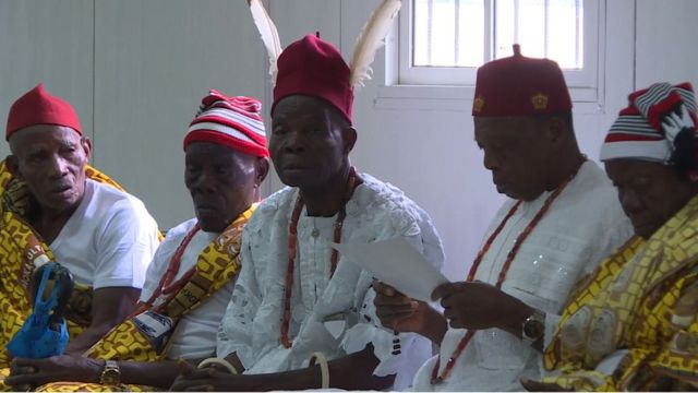 Igbo Tradition: Kedu ndị na-ehibe iwu n'ala Igbo mgbe gboo? - BBC News Ìgbò