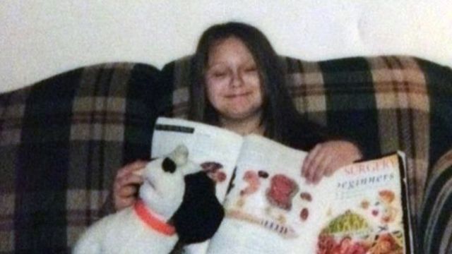 Pornhub: เหยื่อสาวชาวอเมริกันเล่าถึงความลำบากในการอ้อนวอนให้เว็บลามกดัง ...