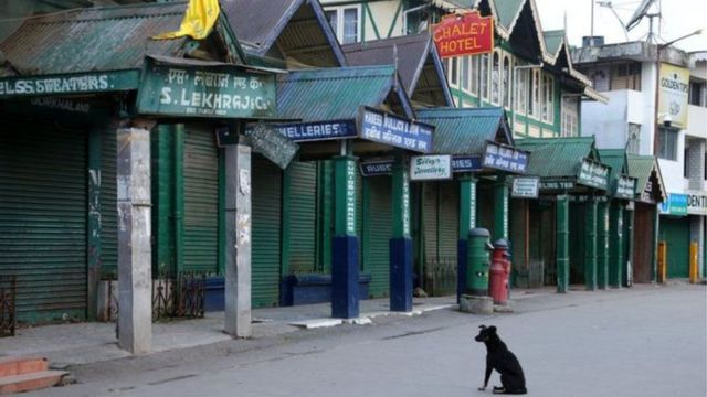 హోంమంత్రి పిలుపుతో ఉద్యమం విరమించుకున్న గూర్ఖాలు - BBC News తెలుగు