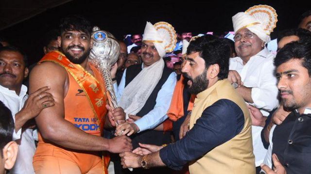 शिवराज राक्षे ‘महाराष्ट्र केसरी’चा मानकरी - BBC News मराठी