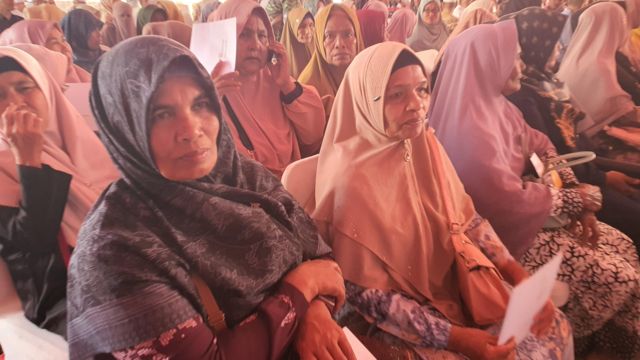 Presiden Jokowi luncurkan program pemulihan hak korban pelanggaran HAM berat masa lalu, sebagian ...