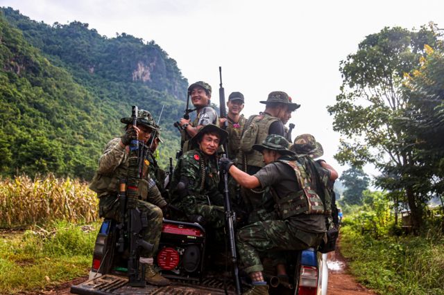 EAOs နဲ့ PDF တွေကို ကူညီဖို့ အမေရိကန်အစိုးရကို တောင်းဆိုထားတဲ့ NDAA ...