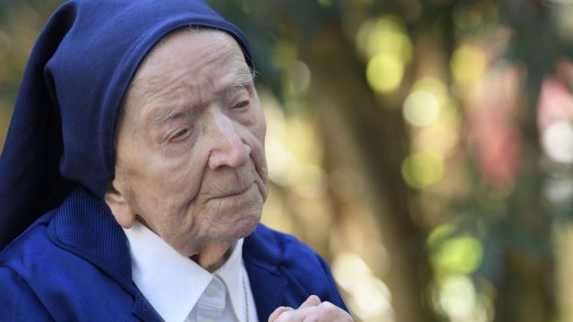 The world oldest person: Lucile Randon French nun, don die age 118 ...