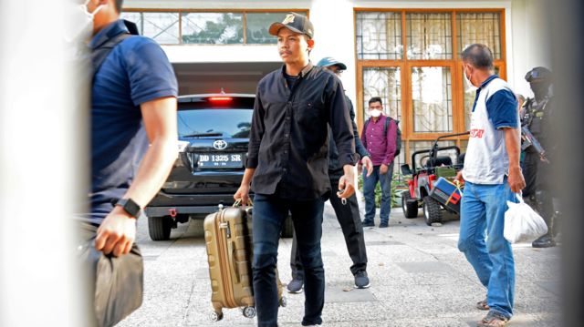 Syahrul Yasin Limpo mengundurkan diri sebagai menteri pertanian, bagaimana rekam jejaknya? - BBC ...