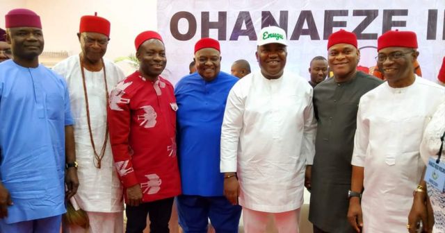Eduola Emmanuel Iwuanyanwu n'iyi ọrụ dịka onyeisi ọhụrụ nke Ohaneze ...
