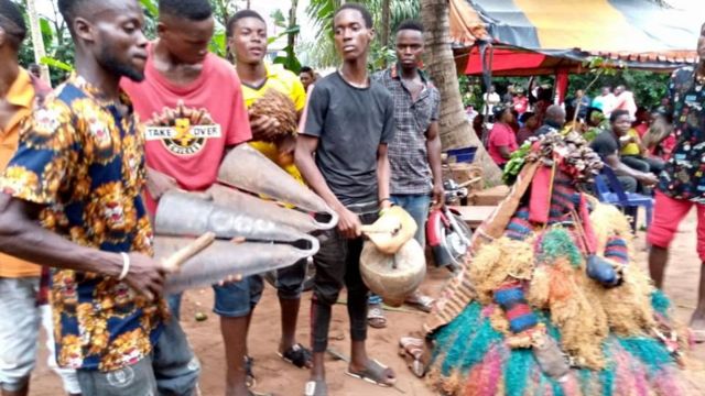 Igbo Warrior Tribes: Achi, Ezza na ndị Igbo ọzọ bụ Odogwu n'agha oge ...
