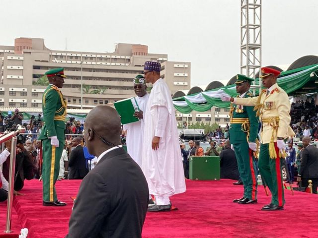 An rantsar da Tinubu a matsayin sabon shugaban Najeriya - BBC News Hausa