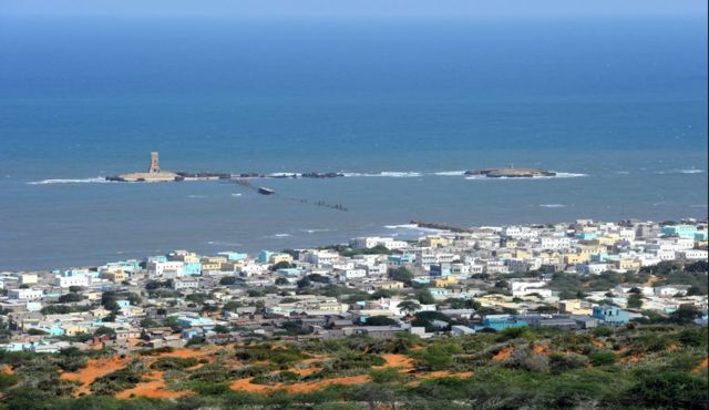 Muxuu salka ku hayaa dagaalka Baraawe? - BBC News Somali