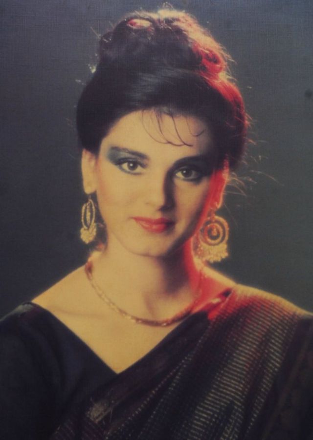 ਨੀਰਜਾ ਭਨੋਟ: 23 ਸਾਲ ਦੀ ਉਮਰ 'ਚ ਹਾਈਜੈਕਰਾਂ ਹੱਥੋਂ 300 ਜਾਨਾਂ ਬਚਾਉਣ ਤੇ ਖ਼ੁਦ ਲਈ ...