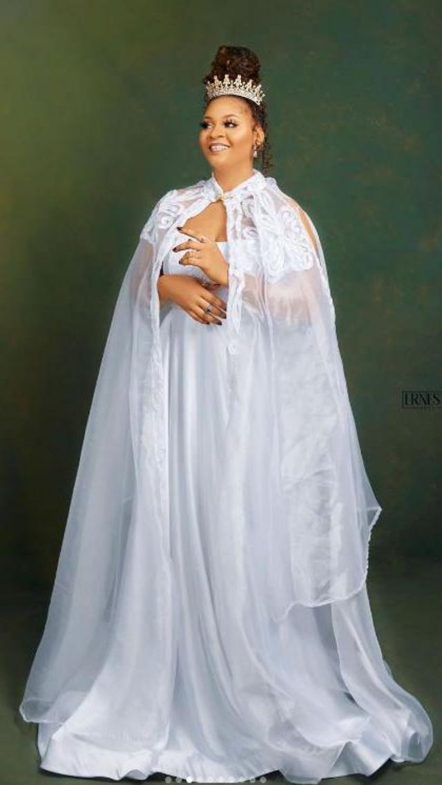 Queen Tobi Phillips: Ta ni ọmọ ẹ̀lẹ̀ yìí, Olorì Tobi Phillips tó ṣẹ̀ṣẹ̀ ...