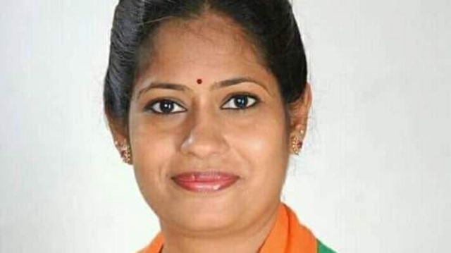 తెలంగాణ అసెంబ్లీ ఎన్నికల బరిలో నిలిచిన ఈ మహిళా అభ్యర్థుల ప్రత్యేకతలేంటి ...