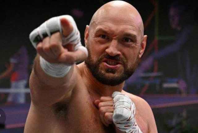 Tyson Fury v Anthony Joshua: Ni pambano lenye mvuto kimataifa? - BBC ...