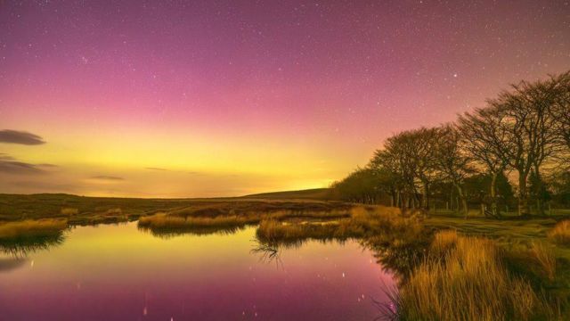 নর্দার্ন লাইটসের সবচেয়ে সুন্দর ছবি তোলার গল্প - BBC News বাংলা