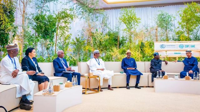 COP28: Èèyàn 422 ni a kó lọ síbi àpérò àyípadà ojú ọjọ́ COP28 ní Dubai ...