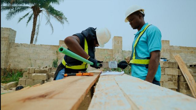 'E dey sweet my belle as I dey do plumbing work wit my husband' - Blessing Okorare - BBC News Pidgin